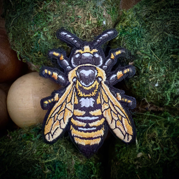 The Bee 2 – Modern Arms