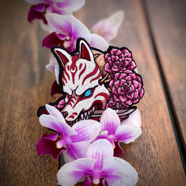 Tengu and Kitsune – Modern Arms